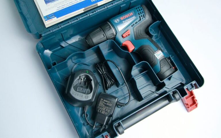 Máy khoan pin Bosch GSR 120-LI GEN II (06019G80K5) (1 pin+sạc 2 chấu+phụ kiện)